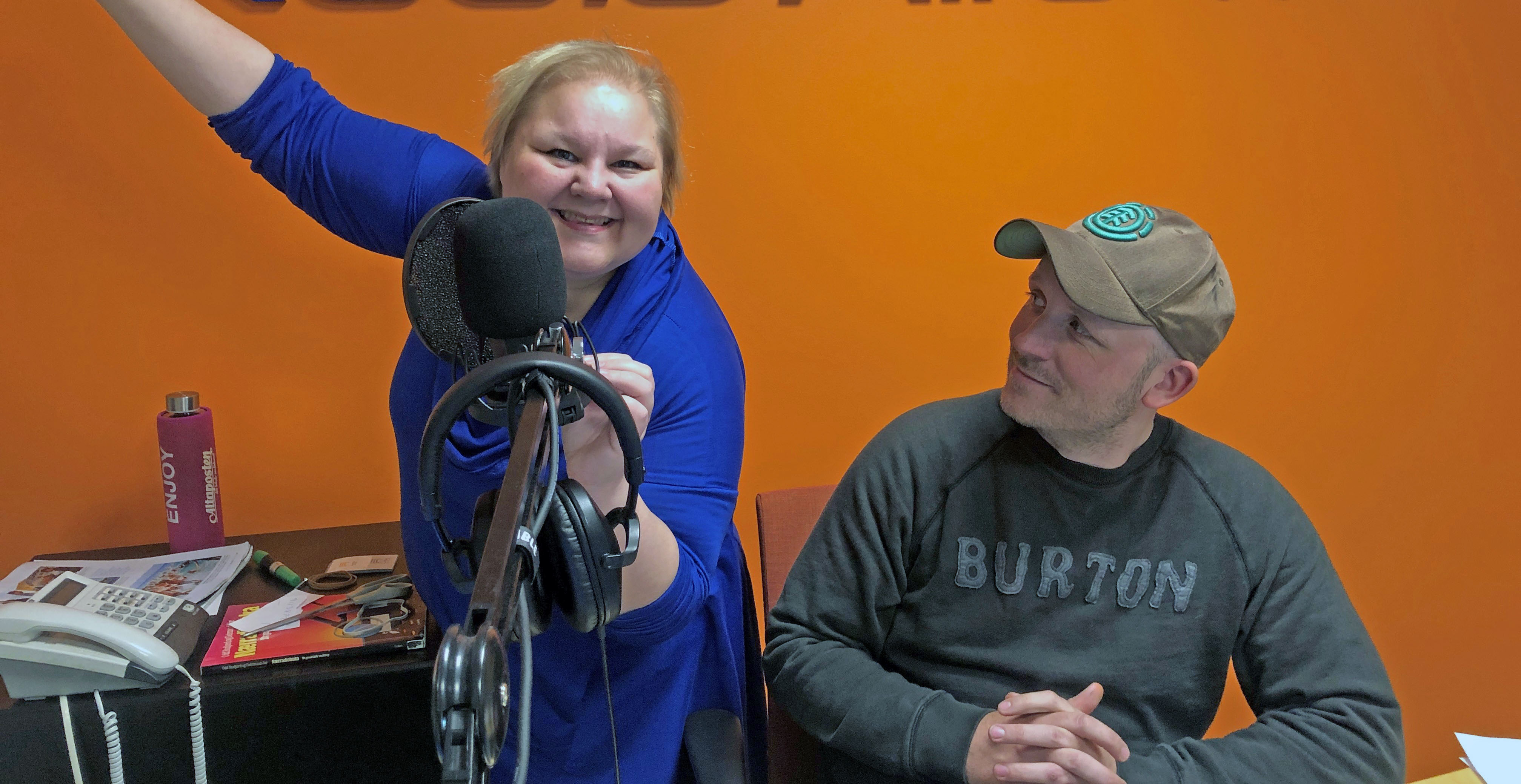 Ruijan Radio prøver skamløst å smiske seg til språkpris - Ruijan Kaiku