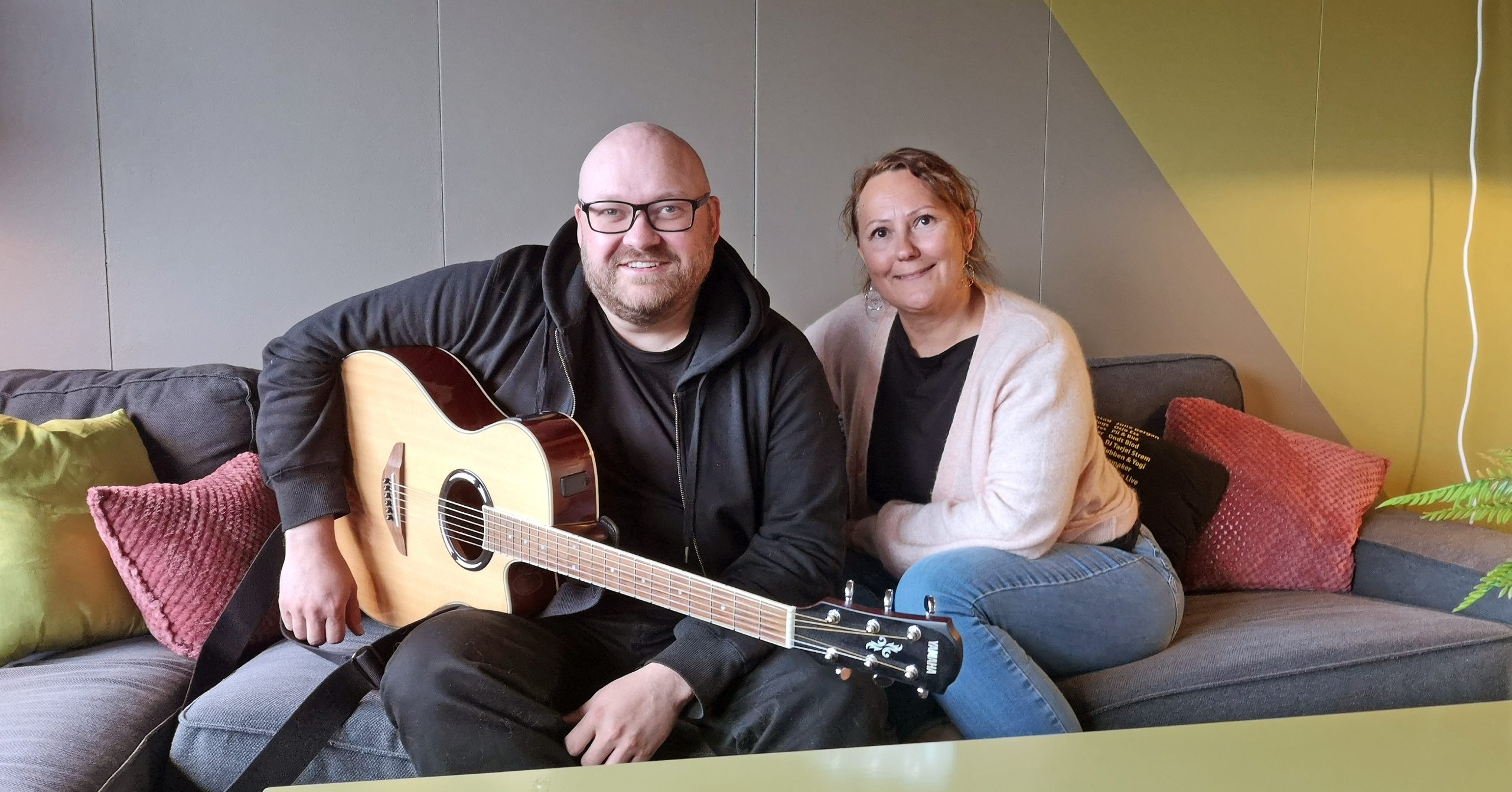 John Kåre + Trine = søt kvensk musikk - Ruijan Kaiku