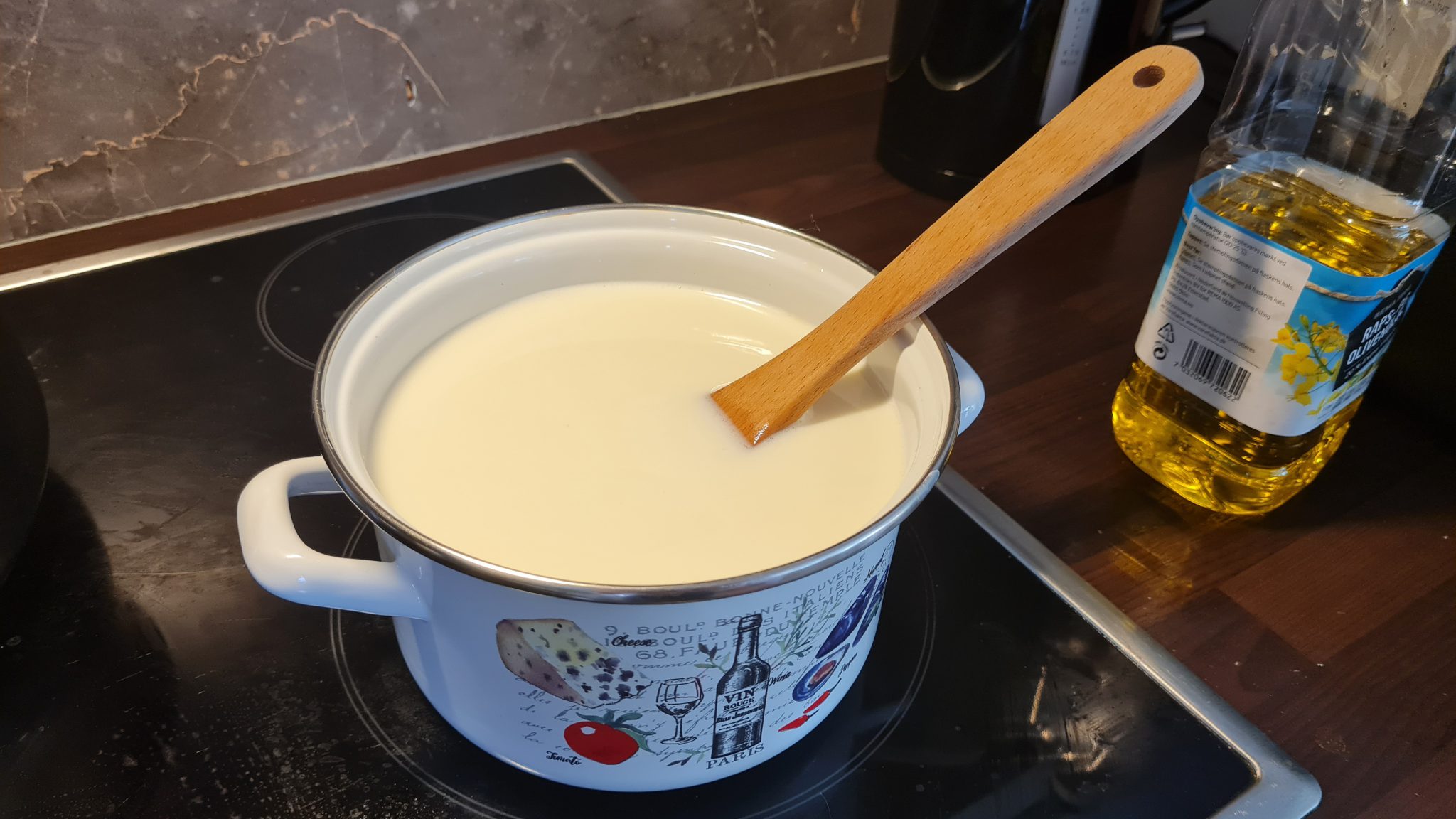 Oppskrift på Kaffeost - for deg som vil ha det lille ekstra til kaffen ...